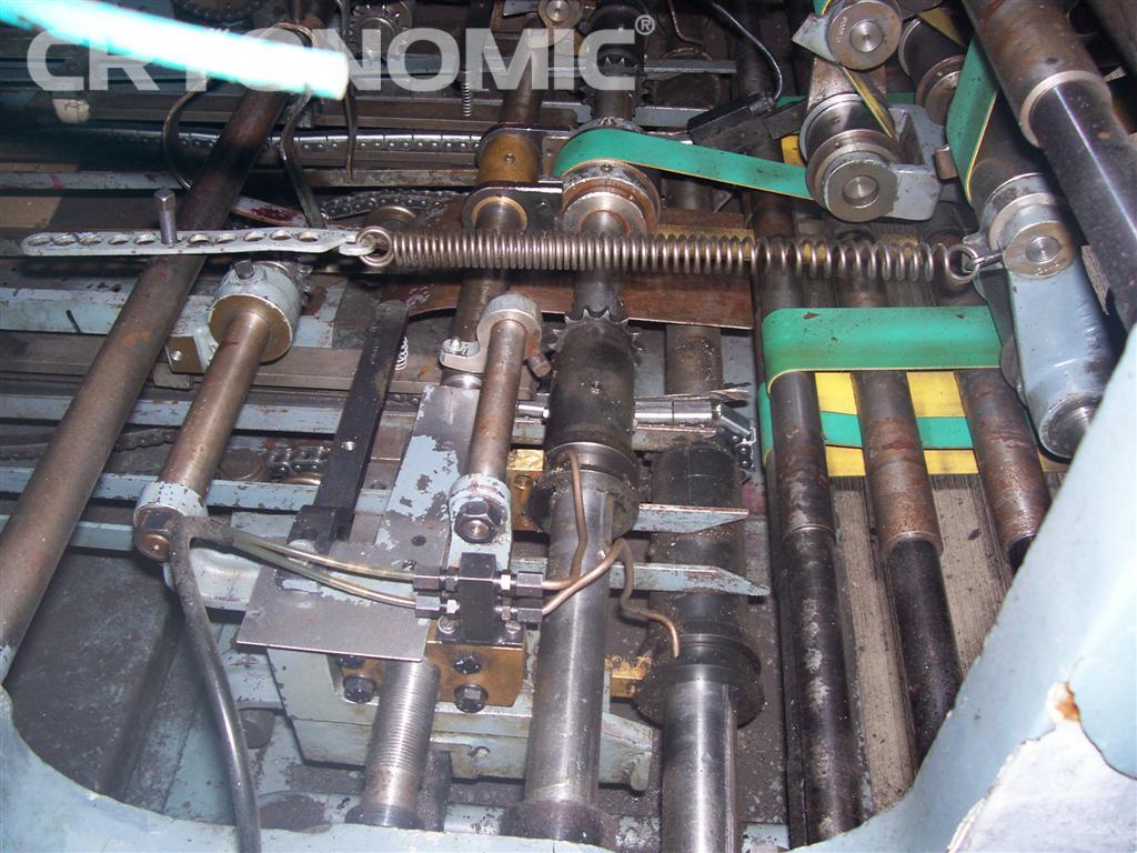 Paper processing machine cleaning