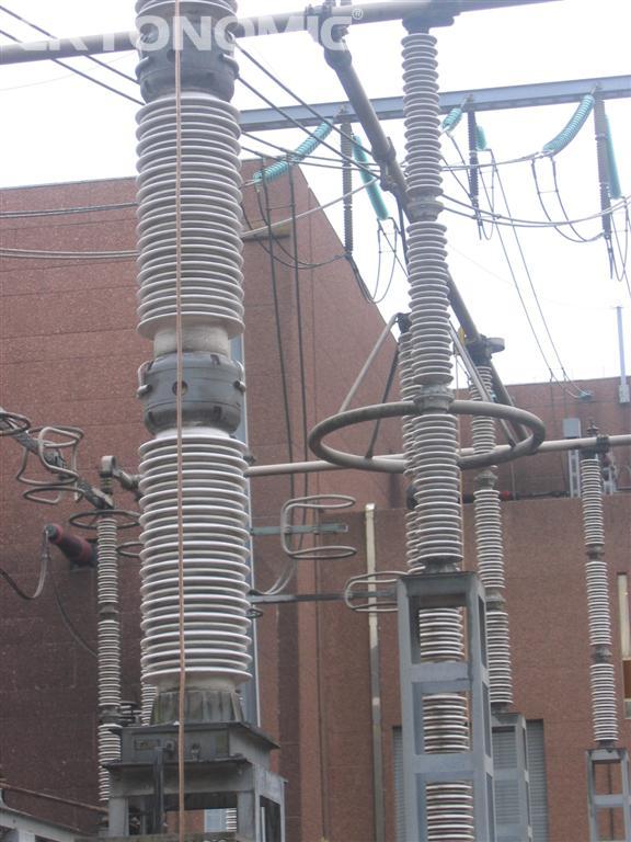 High voltage insulator cleaning