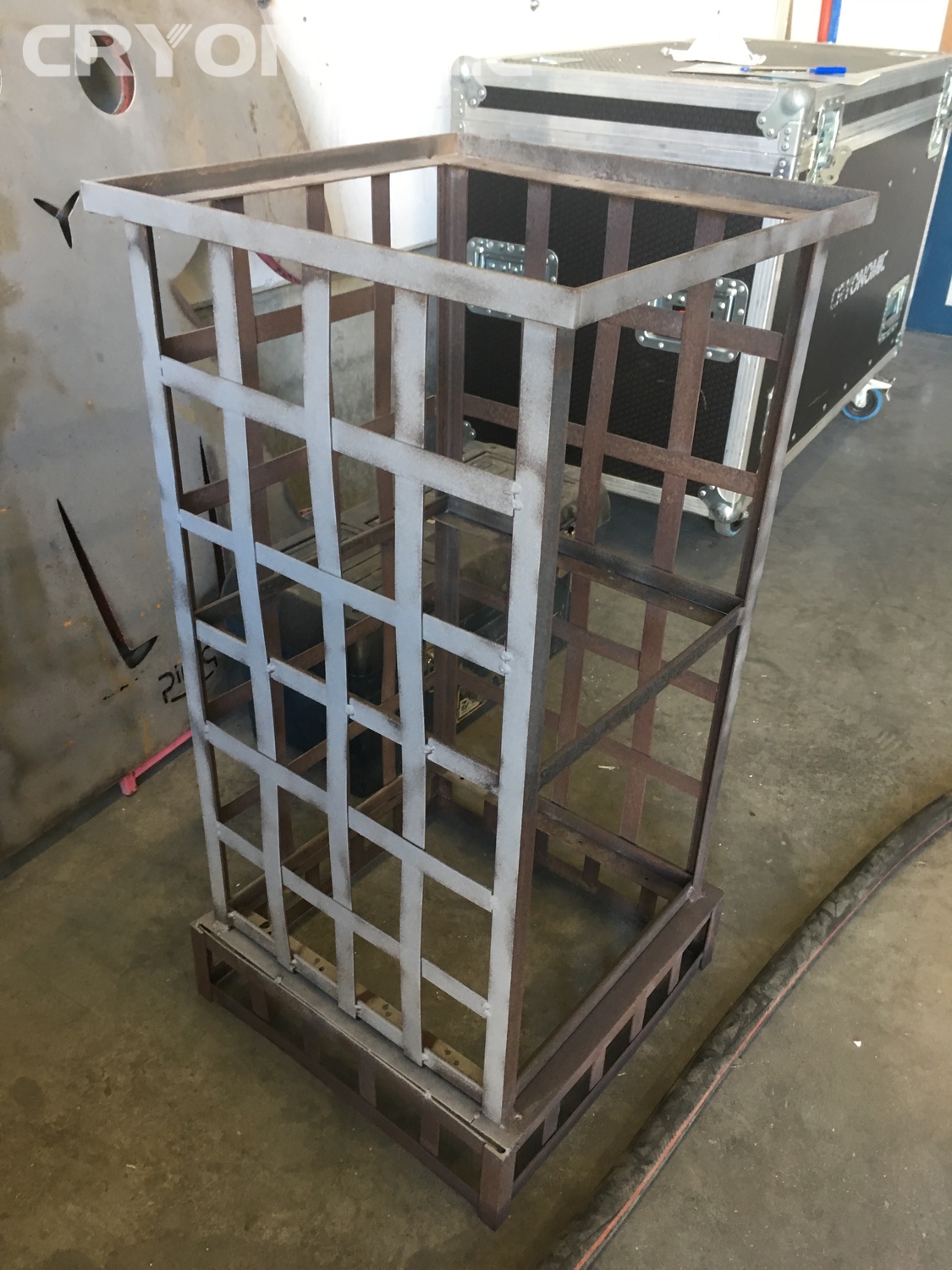 Removing oxidation from constructions