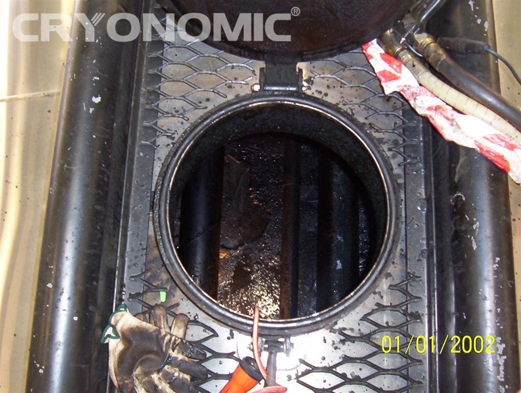 Fire damage clean-up, removal of tar, asphalt, bitumen and carbon deposits
